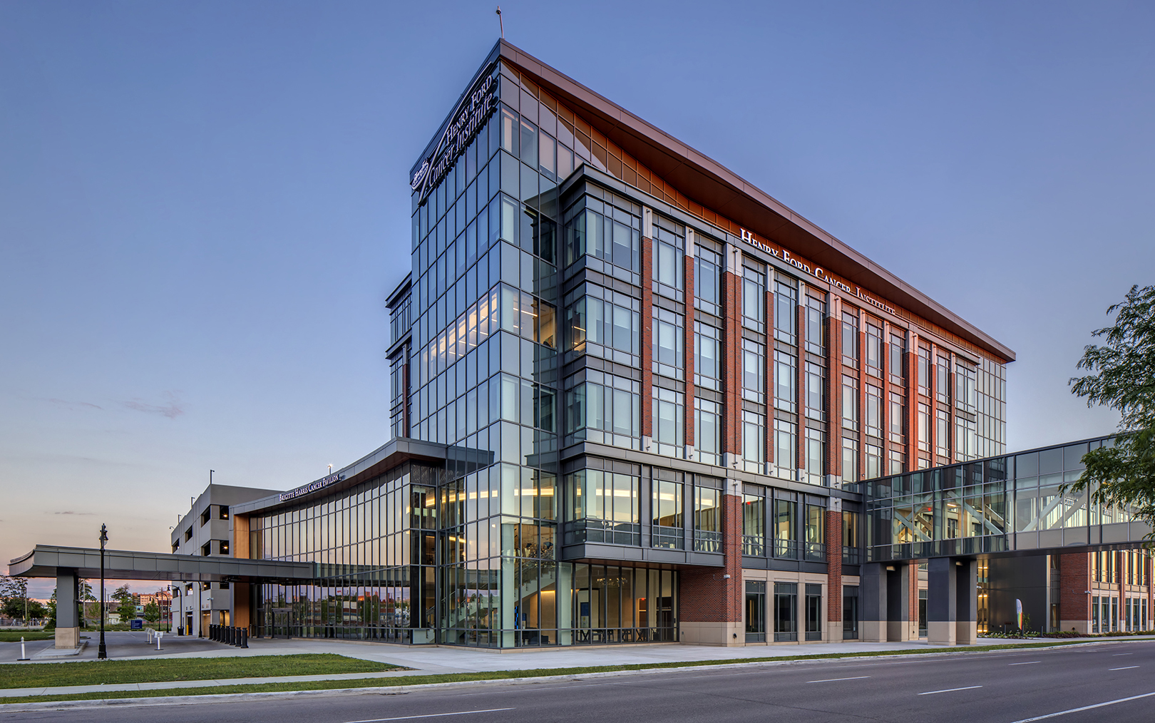 Henry Ford Cancer Institute Brigitte Harris Cancer Pavilion | SmithGroup