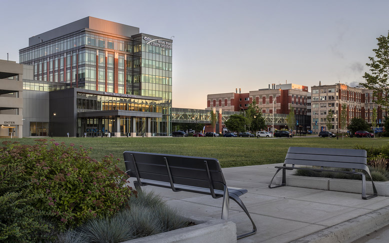 Henry Ford Cancer Institute Brigitte Harris Cancer Pavilion | SmithGroup