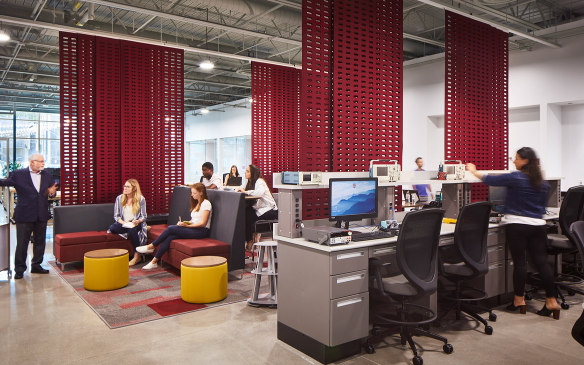 Loyola Flex Lab - Loyola University Chicago | SmithGroup