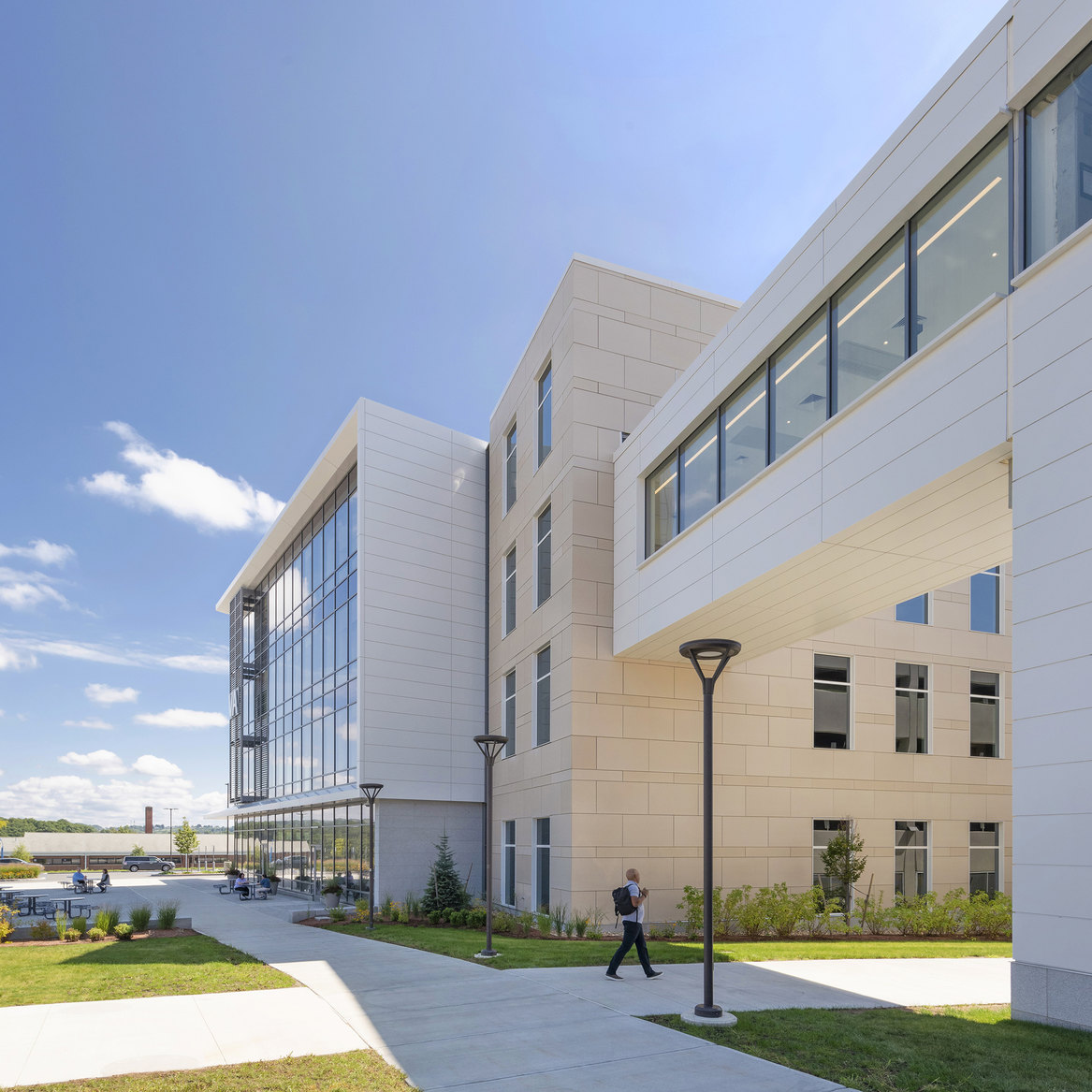 Veterans Affairs Worcester Outpatient Clinic | SmithGroup