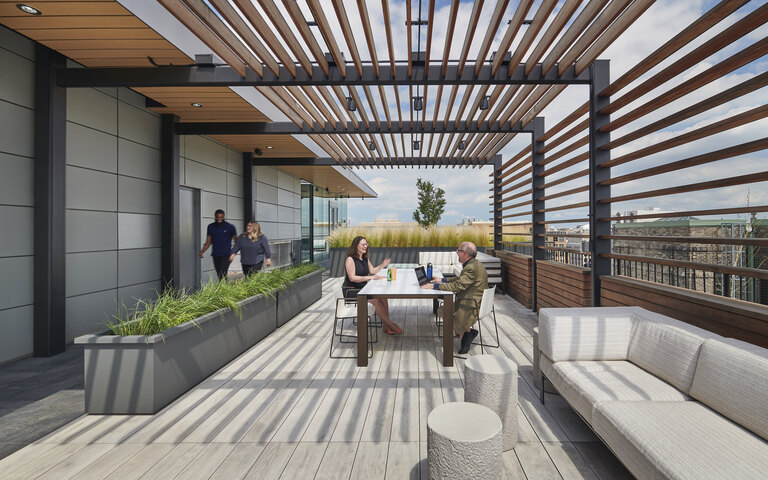 1700 K Street NW Rooftop Amenity | SmithGroup