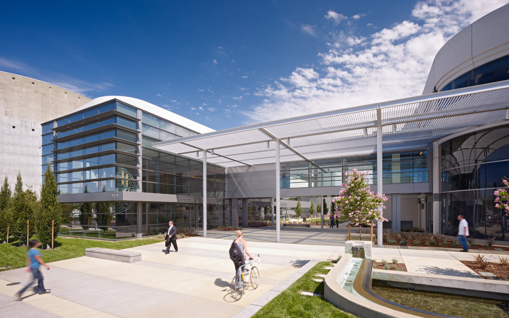 UC Davis Comprehensive Cancer Center Expansion | SmithGroup