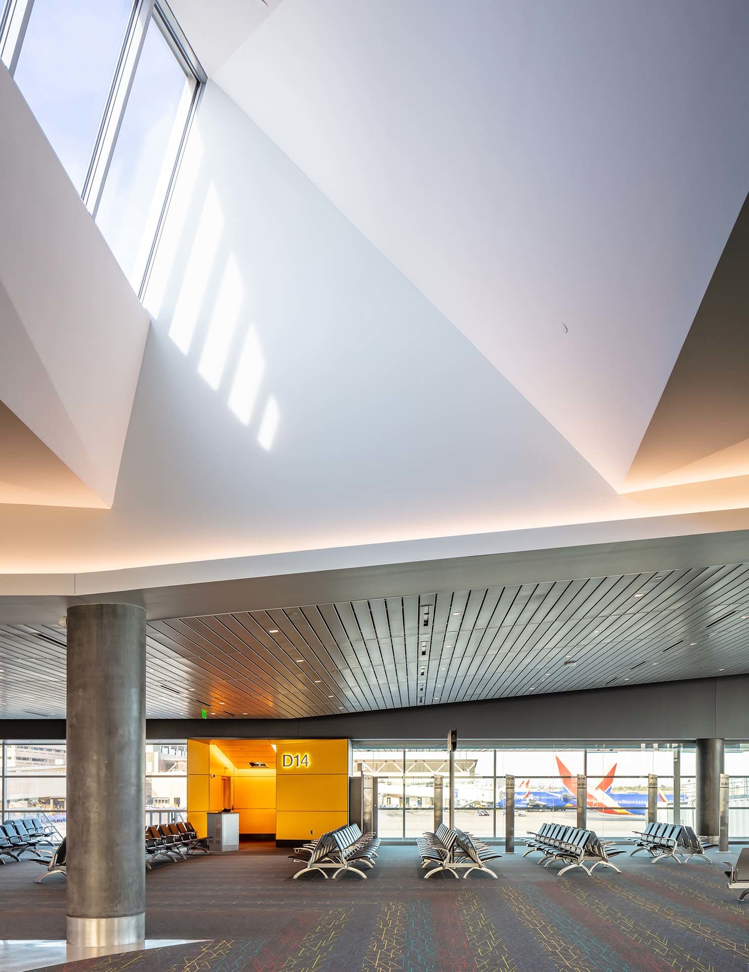 Sky Harbor International Airport Terminal 4 | SmithGroup